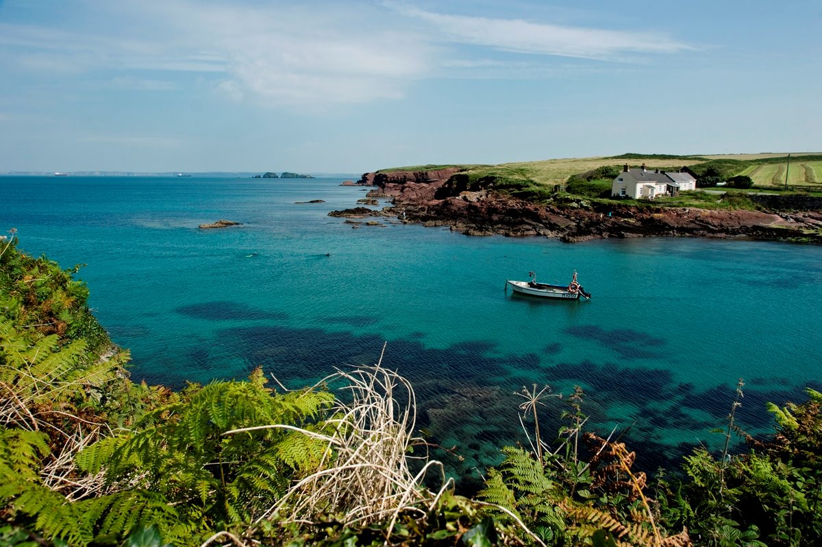 Plan a Family Holiday at Upper Hoaten Cottages, Nr St Brides in Wales
